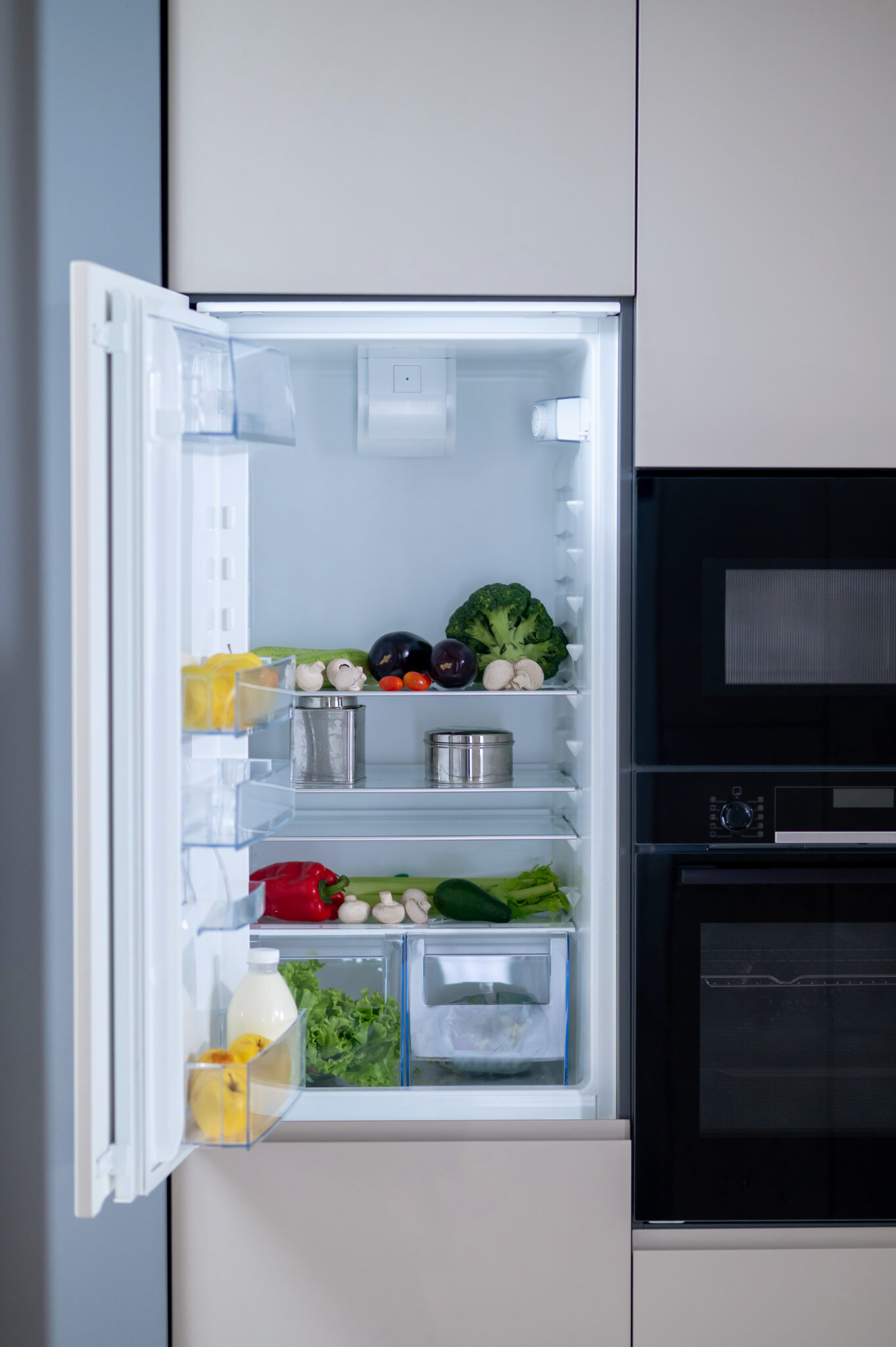 Refrigerator Won't Turn On: Troubleshooting Tips & Fixes